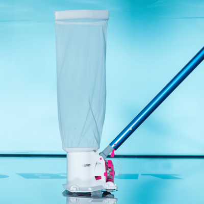 Kabellose Poolsauger mit einer Saugleistung bis zu 75 Minuten